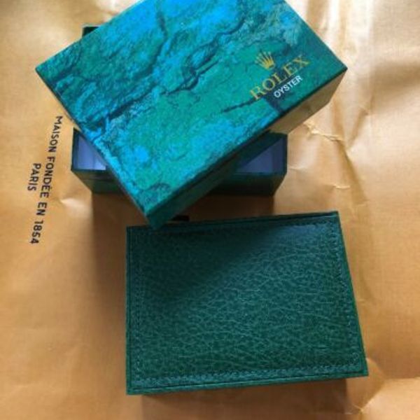 Vintage Rolex Oyster Watch Boxes 68.00.2, Collectable | WatchCharts