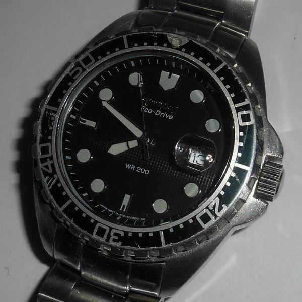 Citizen Eco Drive WR 200 Watch - E110 S000122 | WatchCharts