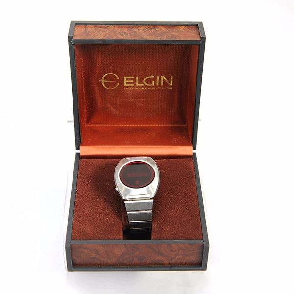 VINTAGE ELGIN LED MENS WRISTWATCH WITH BOX AND BOOKLET...FOR PARTS ...