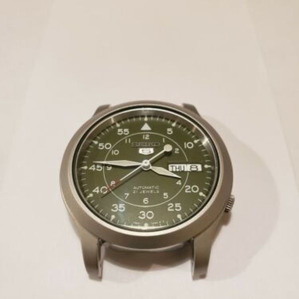 Seiko 5 SNK805 Automatic (green dial) - without straps | WatchCharts ...