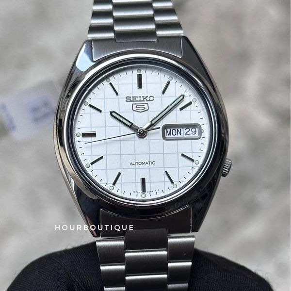 Brand New Seiko 5 White Checkered Dial 37mm Automatic Watch SNXF05K1 ...