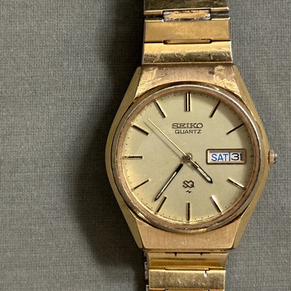 Seiko SQ Gold Tone Vintage 8223-8009 Men's Watch New Battery | WatchCharts Marketplace
