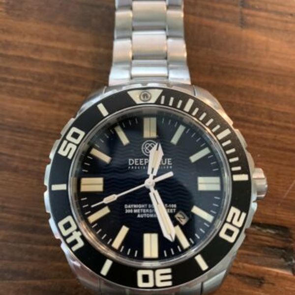Deep Blue Daynight Scuba Blue Dial Green Tritium Tubes + 3 Extra Straps ...