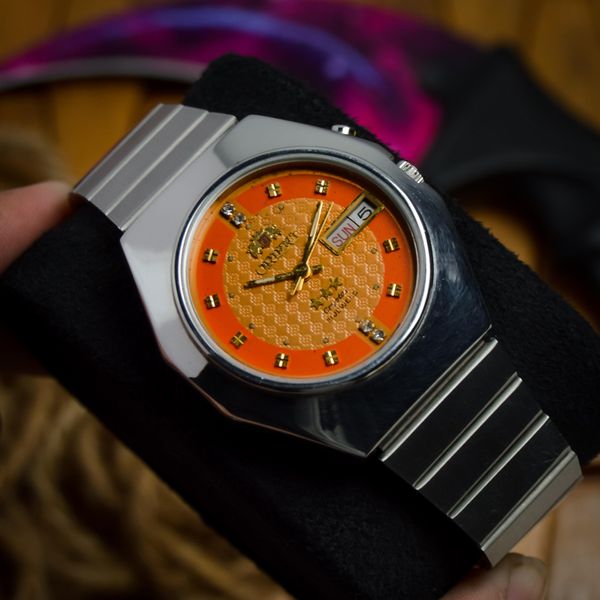 [wts] Vintage 1990s Orient Tri-Star Crystal Rare Orange Dial ???? 21J ...