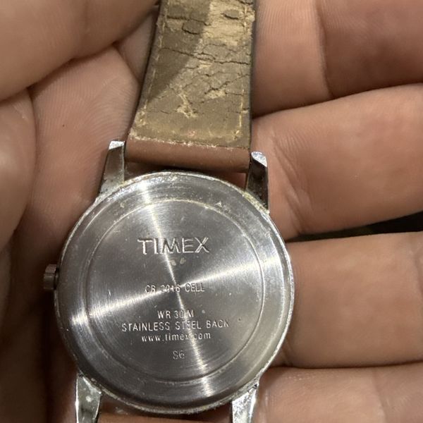 Timex Analog Gold And Silver Case Works As Should | WatchCharts Marketplace