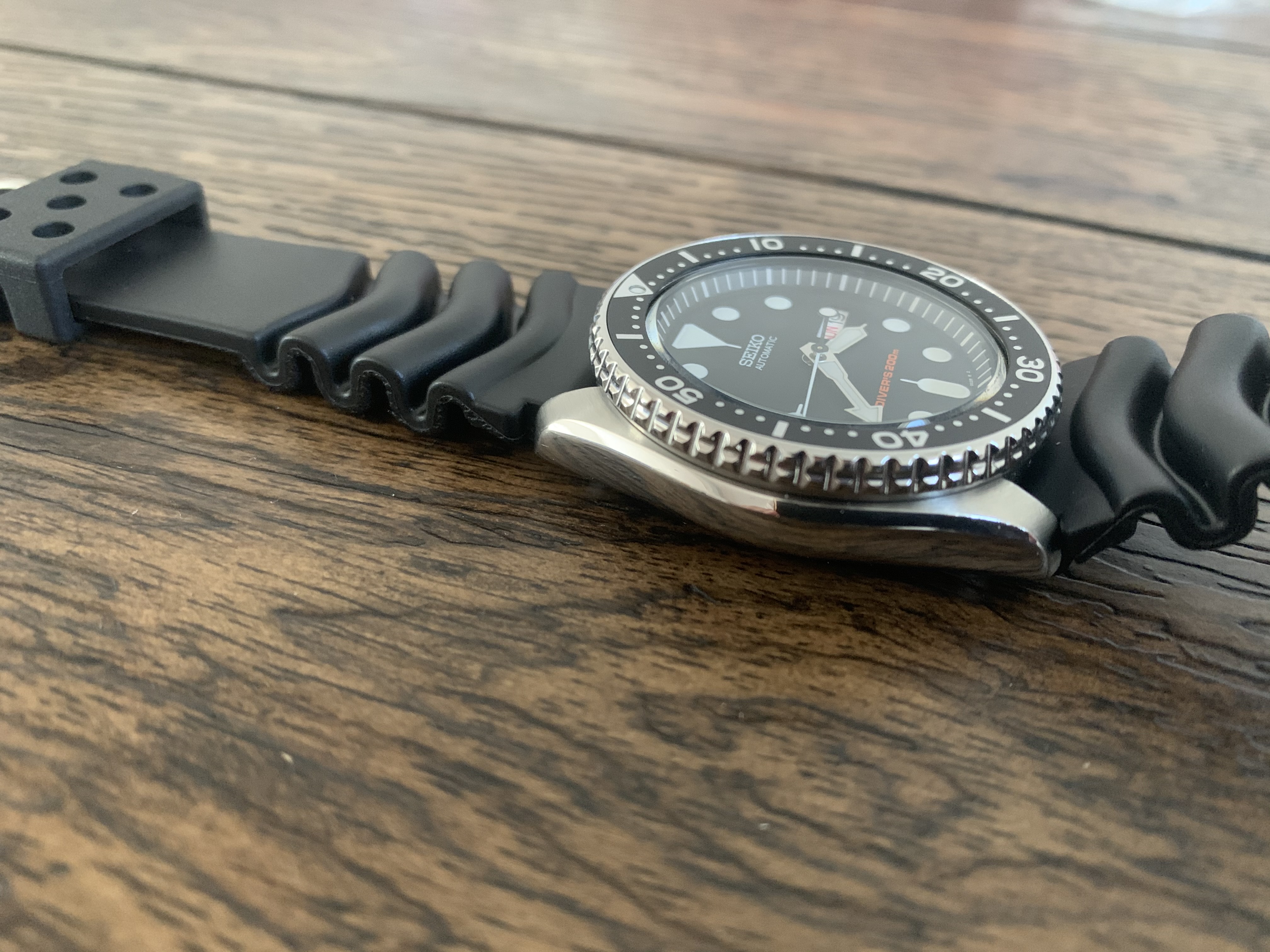 [WTS] Seiko SKX007 on OEM rubber strap and Barton strap $230 | WatchCharts