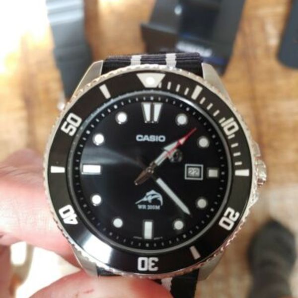 Casio Mdv106 Men's Quartz Diver Watch Oil Filled Mod 200m WR Black ...