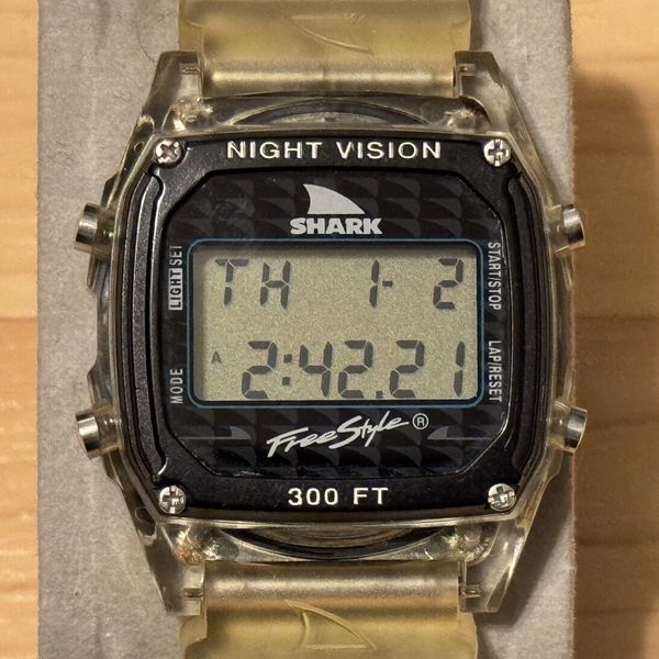 [WTS] Freestyle Shark Classic Vintage Resin Band Digital Men's Unisex ...