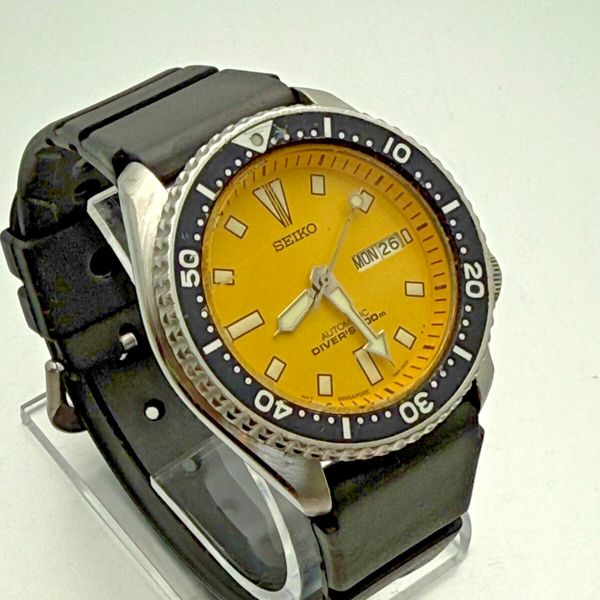 SEIKO SKXA35 Scuba Diver's Automatic Watch | Yellow Dial | 200M | 42mm ...