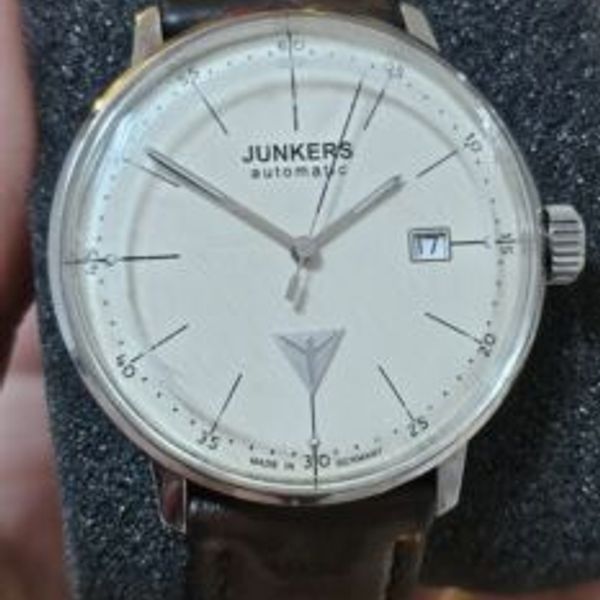 Junkers Bauhaus ref 6050 automatico 40 mm | WatchCharts Marketplace