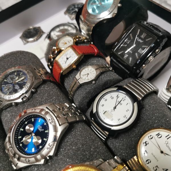 Lot XXL, automatiques, chronographes, quartz, fossil, pÃ©tanque, Lorus ...