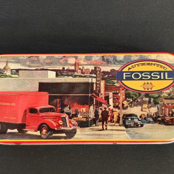 Classic 90's style, Fossil watch, NEW in box, never worn. | WatchCharts ...