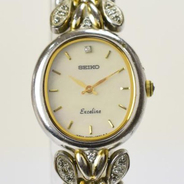[Used] SEIKO Seiko Exceline Shell Dial Working Product 4N20-5250 Silver x Gold Quartz Watch ...
