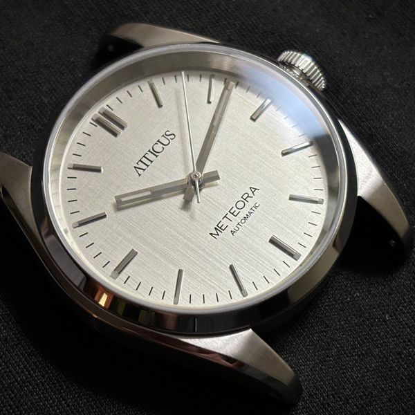 Atticus Meteora Linen Dial No Date - Full Kit w/Unworn Bracelet ...