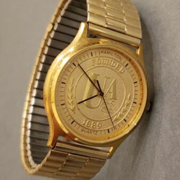 Vintage HAMILTON 9812 Men's Watch 7 Jewels Quartz New Battery Runs ...