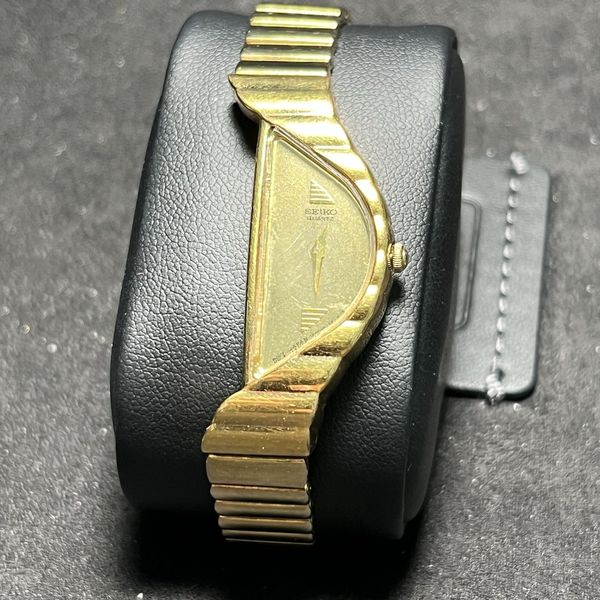 Vintage Seiko Half Moon â Ravioliâ 1F20-5D59 Ladies Gold Tone Quartz Watch 1990â s | WatchCharts ...