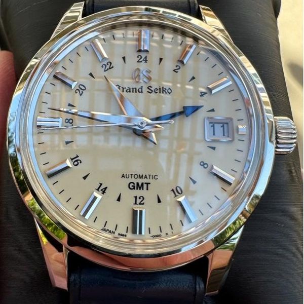 Grand Seiko SBGM221 Excellent Shape plus extras | WatchCharts Marketplace