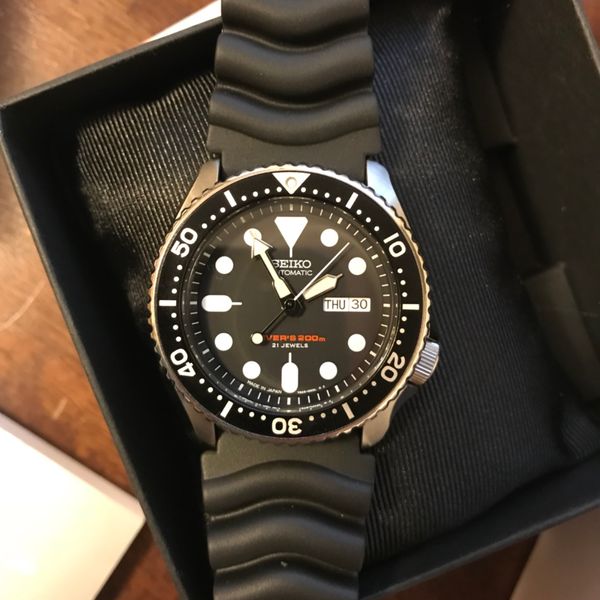 Brand New Seiko SKX007J | WatchCharts