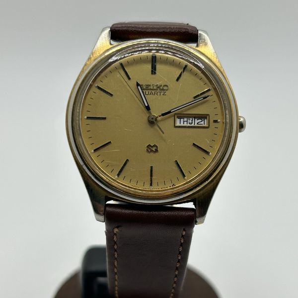 Vintage Seiko SQ Gold Dial 5Y23-8040 Day Date Quartz Watch, Brown Strap, Working | WatchCharts ...
