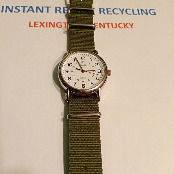 TIMEX WEEKENDER 12/24 LARGE DIAL MEN'S WATCH - NEW BAND - NEW BATTERY ...