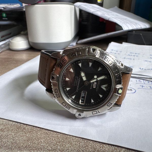 Seiko 5 Sports Vintage Automatic Watch - Model Number SNZB33 ...