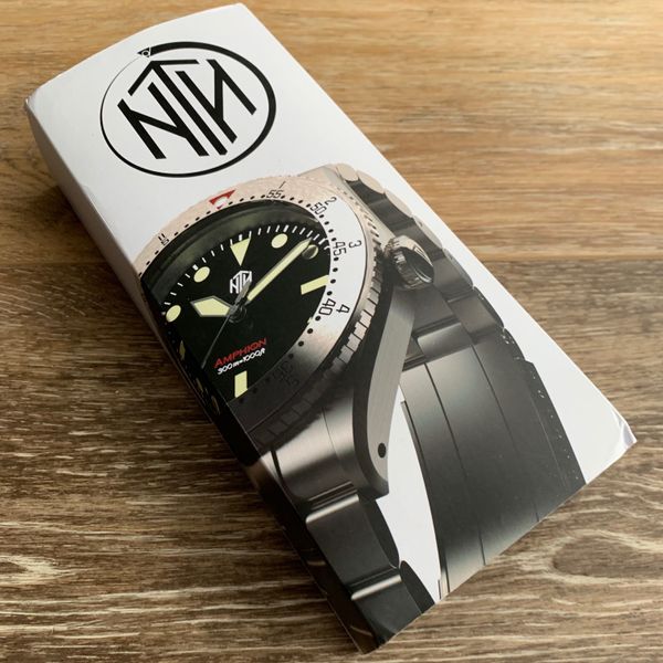 FS: NTH AMPHION COMMANDO with DATE | WatchCharts Marketplace