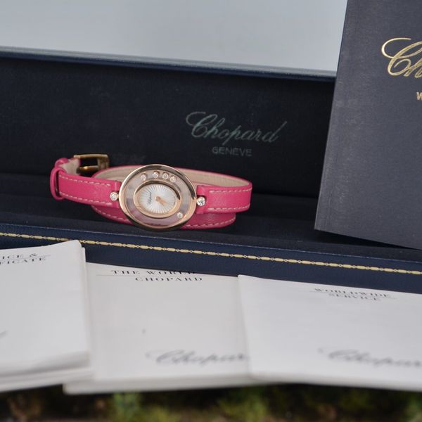 Montre femme Chopard en or rose 18 carats Happy Diamonds de 2024 / rÃ©f ...