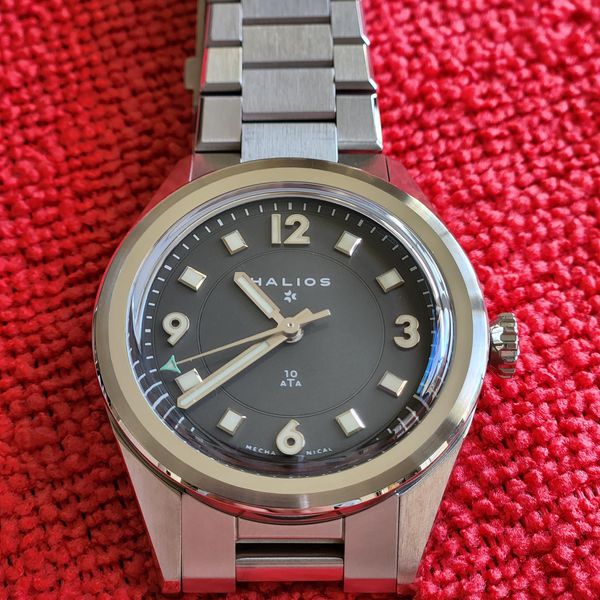 [WTS] Halios Universa Gloss Grey | WatchCharts Marketplace