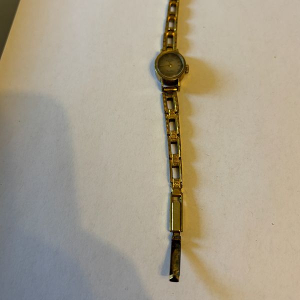 Rotary - Small oval gold ladies manual wristwatch - Working ...