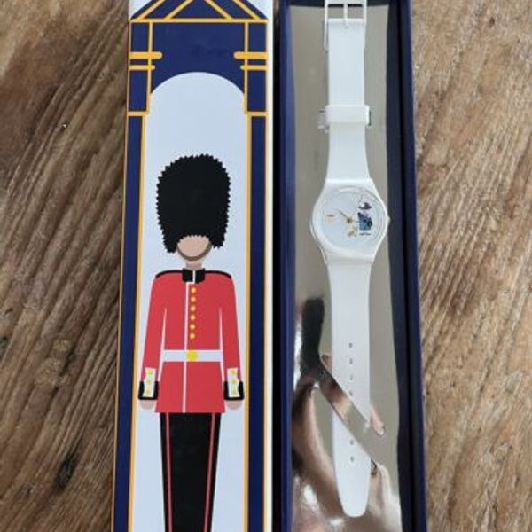 Swatch 2022 How Majestic Queen Elizabeth Platinum Jubilee Watch - Brand ...