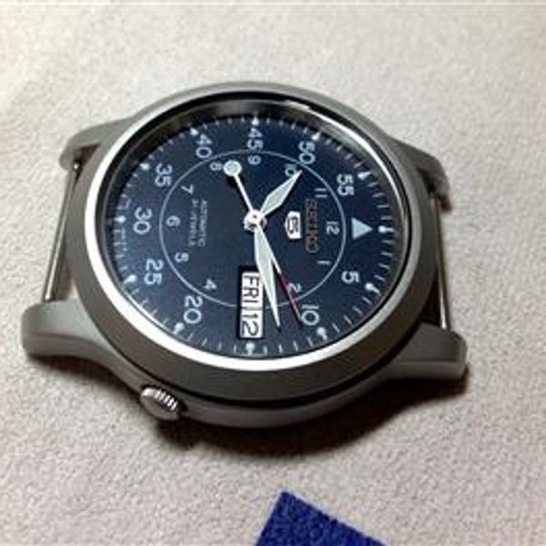 SOLD: Seiko 5 SNK807 Excellent $40 | WatchCharts