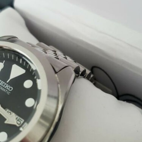 Seiko SKX009 NH36 Explorer Mod | WatchCharts