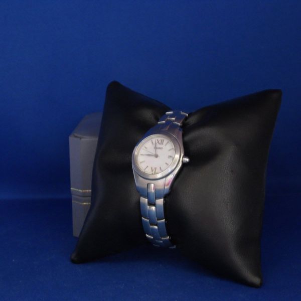 Seiko Women's Stainless Steel Watch Pearlescent Dial. Date window ...