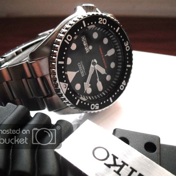 SOLD - SEIKO SKX007 - Super Oyster Bracelet and Rubber Strap ...