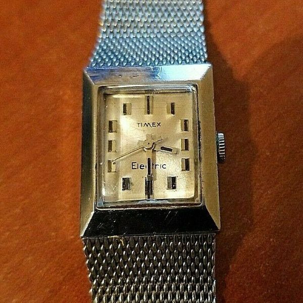 VINTAGE LADIES' TIMEX ELECTRIC WATCH SILVERTONE W/MIRA FLEX BAND ...