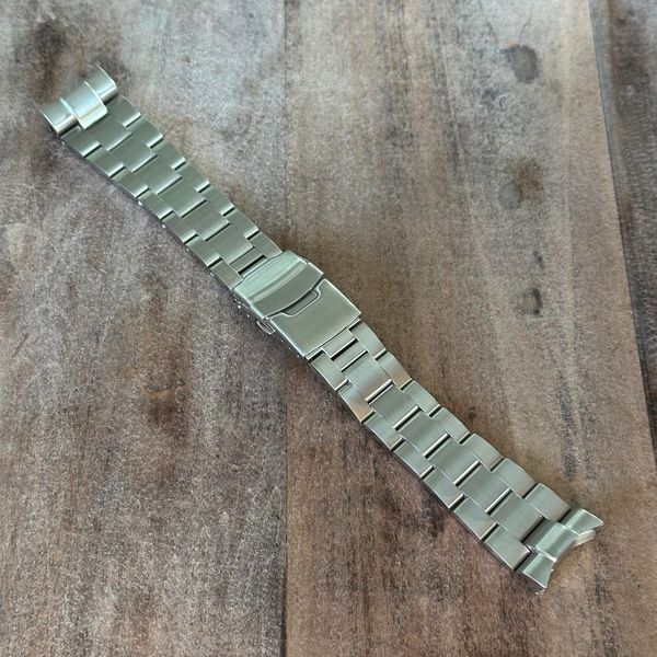 [WTS] Seiko SKX Strapcode Oyster Bracelet + Uncle Straps Curved Tropic ...