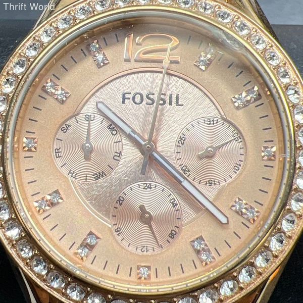 Fossil ES2811 Date Analog Wristwatch New Battery | WatchCharts Marketplace