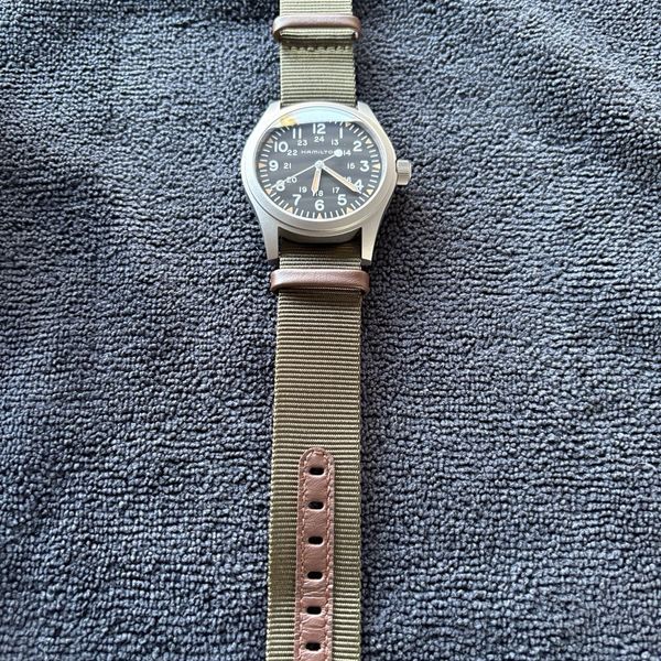 Hamilton Khaki Field Men's Black Watch - H69529933 42mm | WatchCharts ...