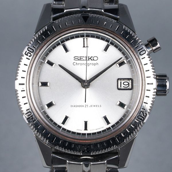 FS: 1964 Seiko Mono-Pusher Chronograph Ref: 5717-8990 | WatchCharts