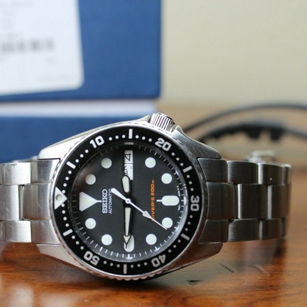 Seiko Diver's SKX013K1 38mm Dive Watch With Super Oyster & Rubber Strap ...