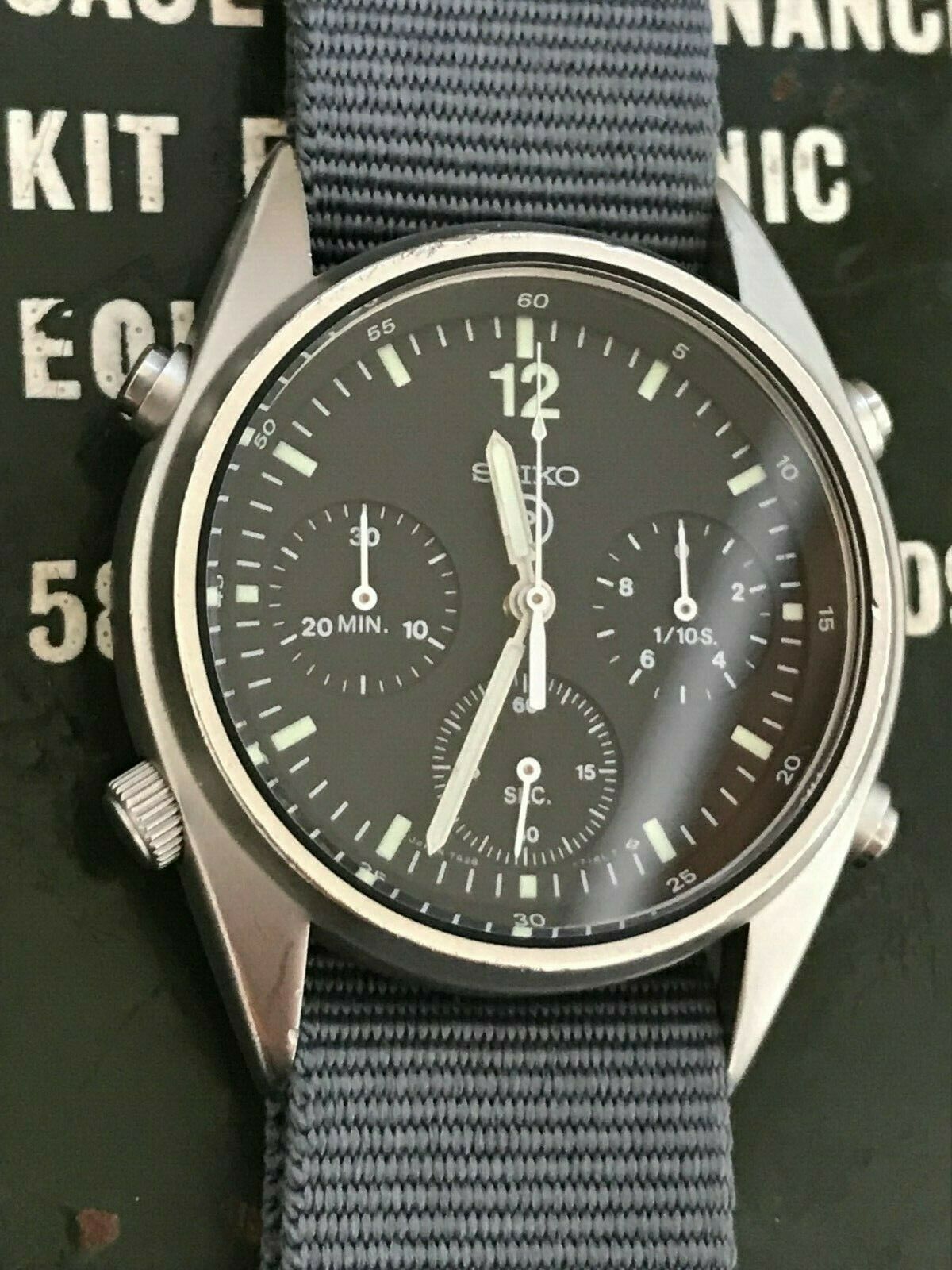 Seiko 7A28-7120 Gen 1 RAF/RN aircrew chronograph, 1988 - ex MoD ...