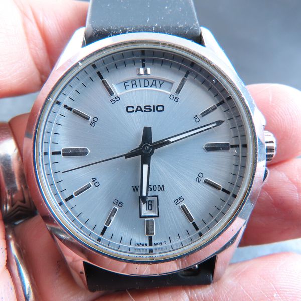 MTP-1370 Casio Daydate WR 50M Quartz Men Watch | WatchCharts Marketplace