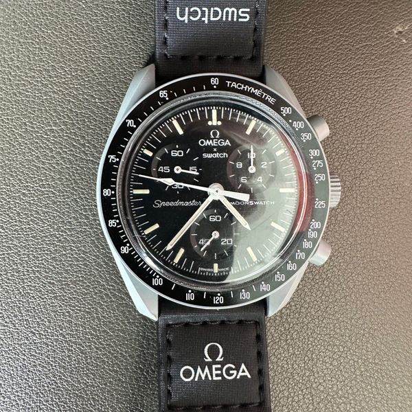 Omega X Swatch Watch Mission To The Moon Bioceramic Moonswatch Box and ...