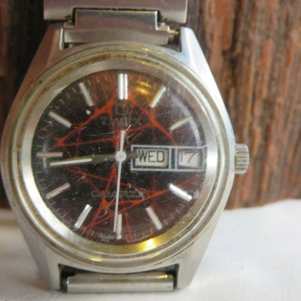 Rare Vintage Timex Q Red Swirl Face Quartz Watch Day Date RP7 ...