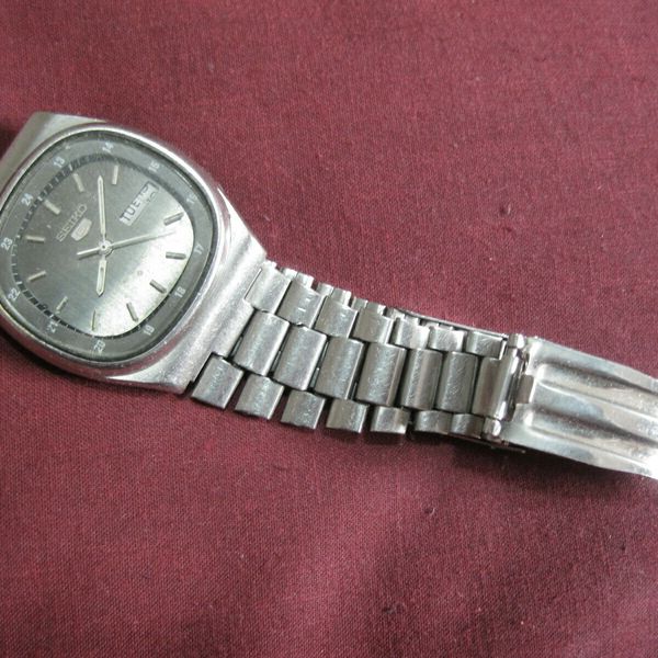 VINTAGE "SEIKO 5" .6309 - 5100 DAY DATE, RAILWAY DIAL... AUTOMATIC WATCH.. | WatchCharts Marketplace