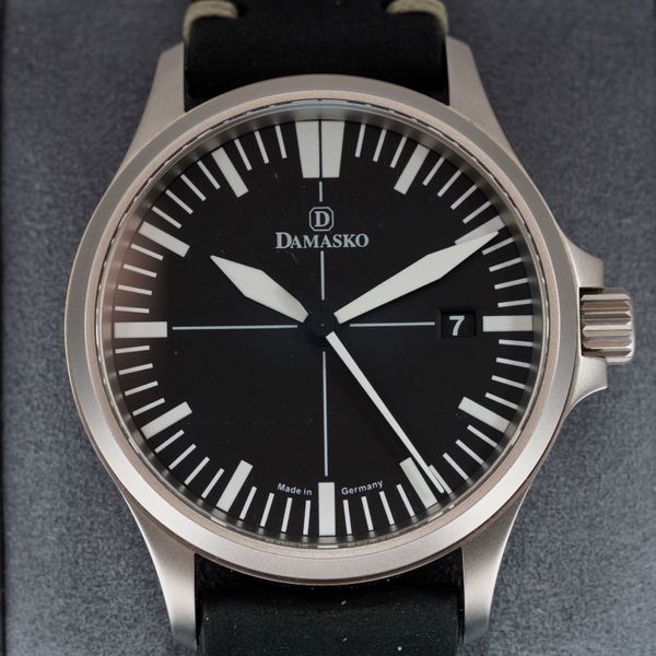 Damasko DS30 Black Leather Strap | WatchCharts Marketplace