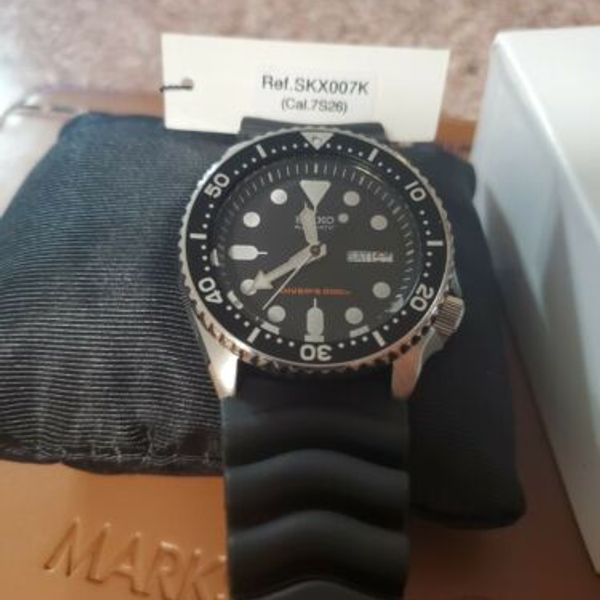 Seiko SKX007K Dive Watch | WatchCharts Marketplace