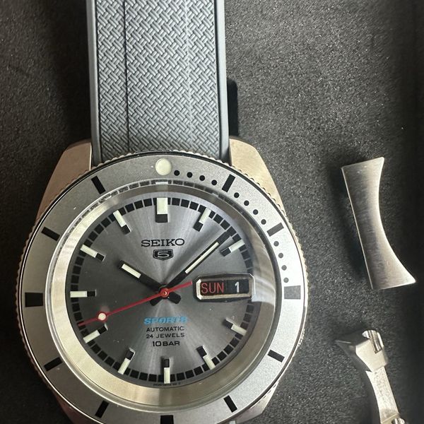 Seiko Limited Edition - ash Blue SRPL03K1 / Matching FKM Rubber Strap ...