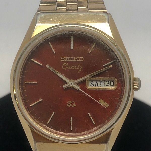 Seiko Vintage Men's Quartz SQ Day Date Wristwatch 7546-7119 Tomato red Dial | WatchCharts ...