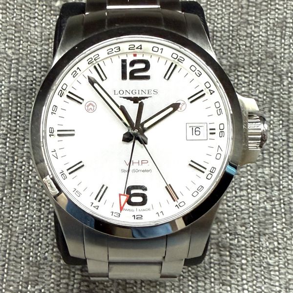 Longines Conquest VHP GMT 41mm Silver/White Dial | WatchCharts Marketplace